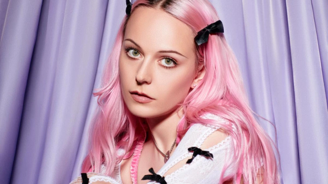 Hannah Diamond announces new LP 'Perfect Picture,' shares title track