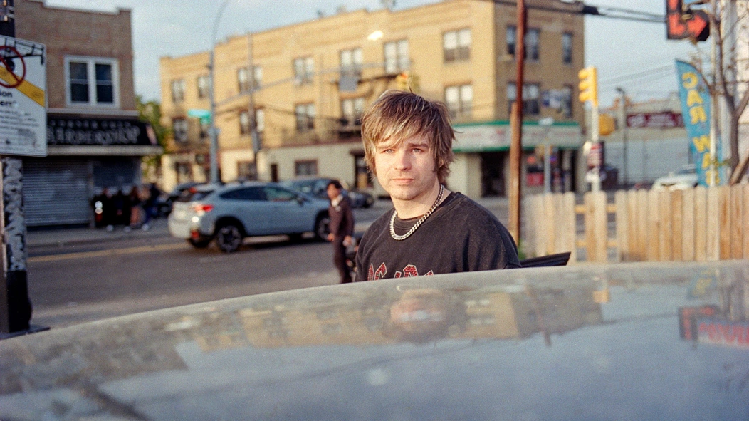 This is Lorelei announces 2025 tour, played a solo coffee shop show (pics)