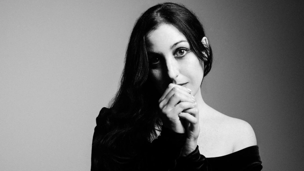 Marissa Nadler shares "Light Years," announces 2026 tour
