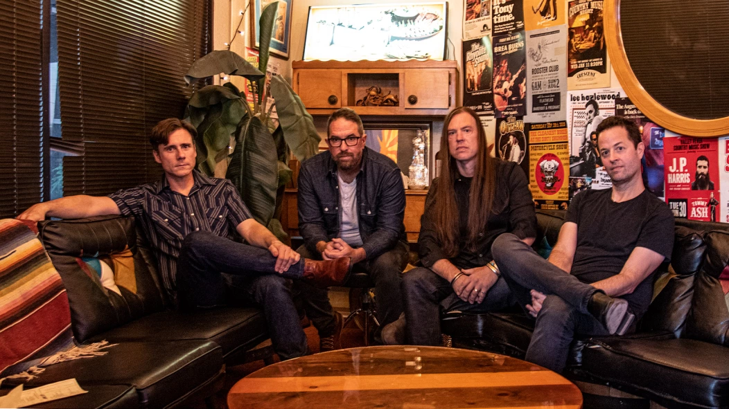 Jimmy Eat World announce new EP, share "Failure"