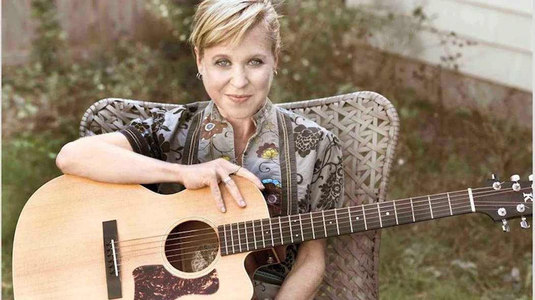 Kristin Hersh announces new album, shares "Dark Eyed Junco"