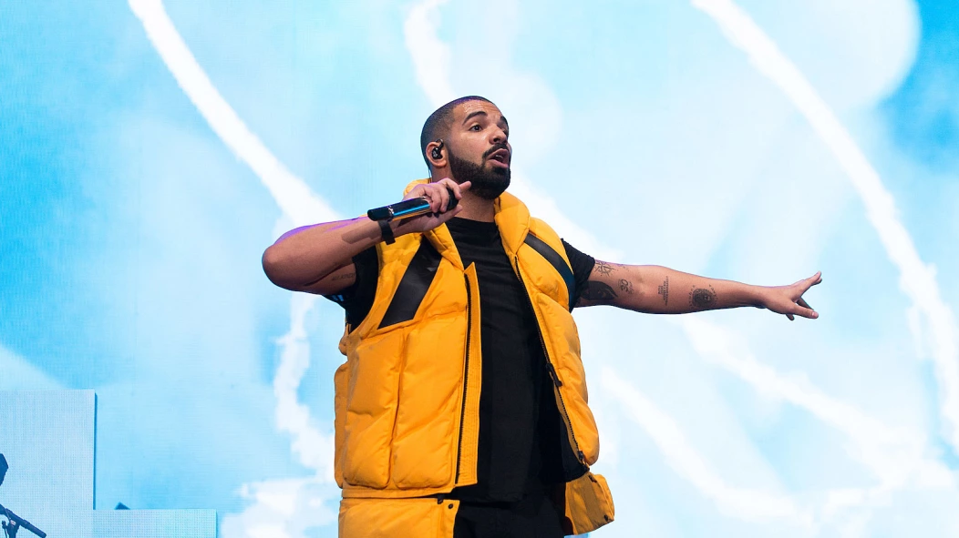 Drake adds two NJ shows with Lil Wayne & Lil Durk to end of tour