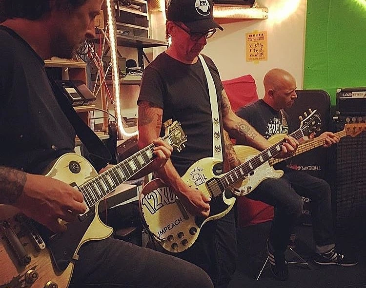 Lifetime, Minor Threat & Bouncing Souls members form Beach Rats