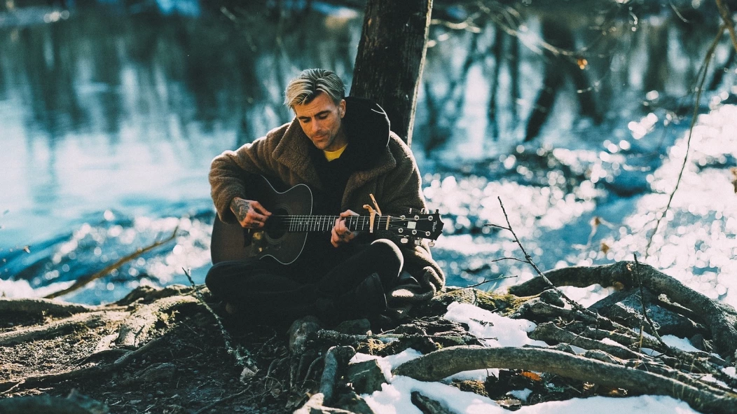 Anthony Green announces new album 'Doom. Spun.,' shares "Megadeath"