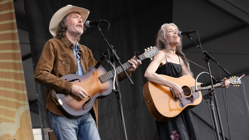 Gillian Welch & David Rawlings announce 2025 tour, Carnegie Hall included
