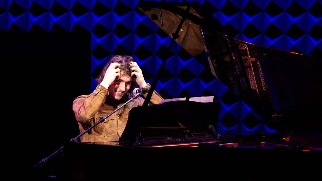Geese's Cameron Winter played 2 Joe's Pub shows (night 2 pics & video)