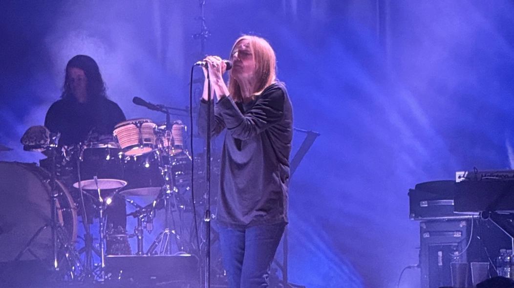 Portishead's Beth Gibbons brought the house down at spellbinding 1st ...