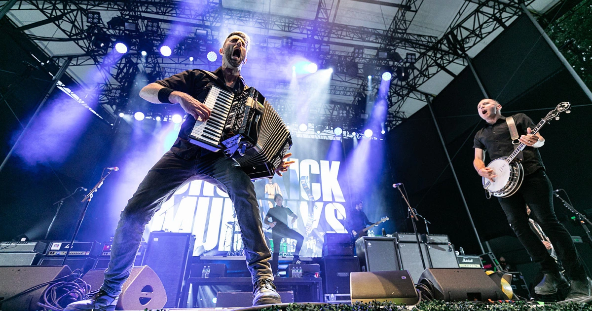 Dropkick Murphys announce 2024 St. Patrick's Day tour with Pennywise ...
