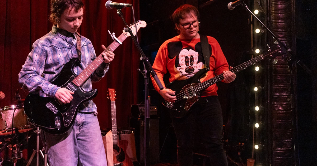 Mali Velasquez played Union Pool with Rom Com (pics)