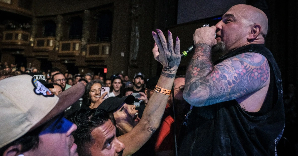 Tour news: Aziz Ansari, Murphy's Law, David Cross, Uranium Club, Loser ...