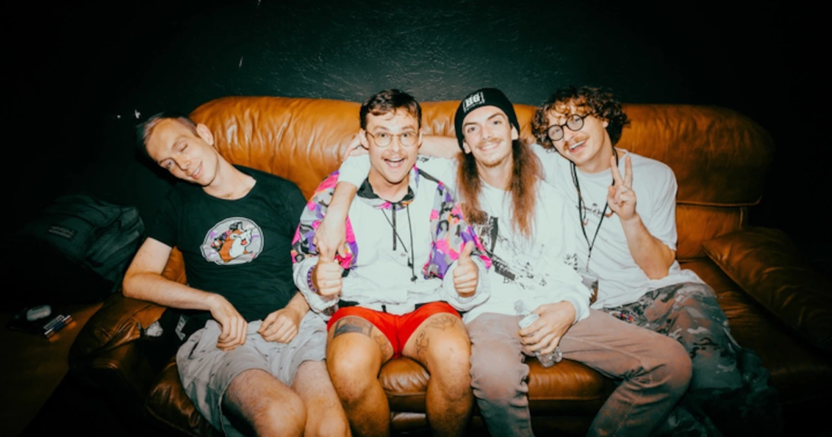 Midwest emo band TRSH announce new album 'String Theory,' share "Dusty"