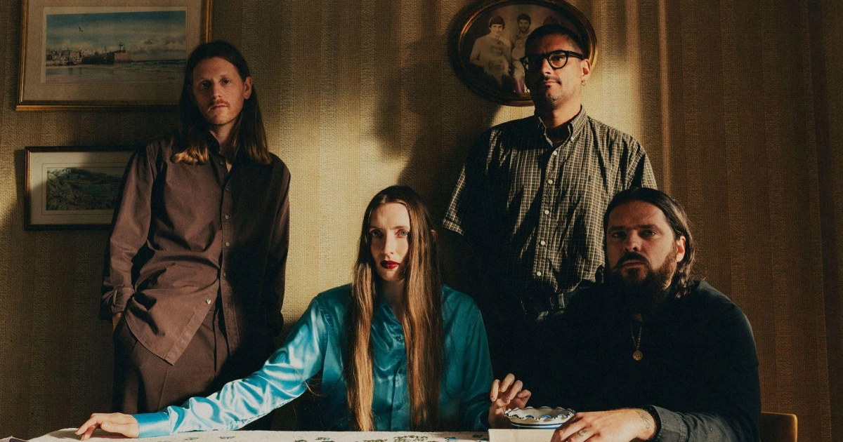 Dry Cleaning announce 2026 tour with YHWH Nailgun