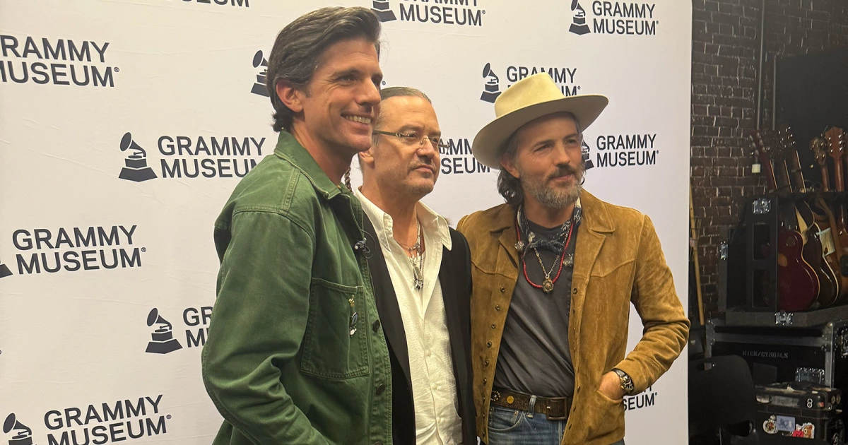 Watch The Avett Brothers & Mike Patton give AVTT/PTTN its live debut
