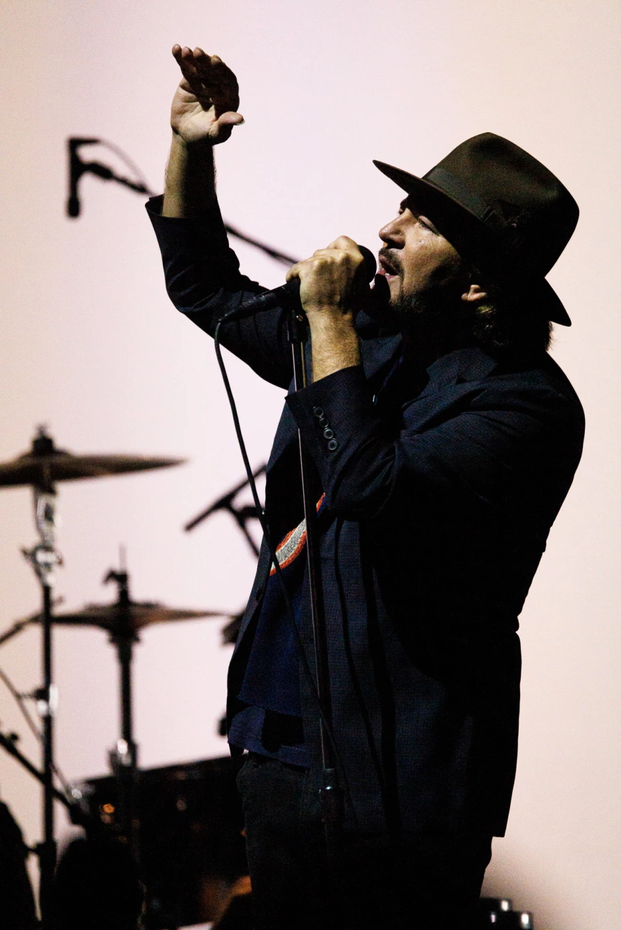 Pearl Jam began Philly run at Wells Fargo Center (pics, video, setlist)