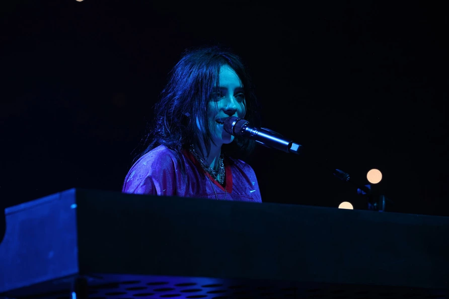 Billie Eilish begins 2024 tour (pics, video, setlist), adds LA shows