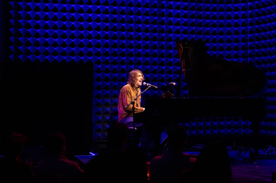 Geese's Cameron Winter played 2 Joe's Pub shows (night 2 pics & video)
