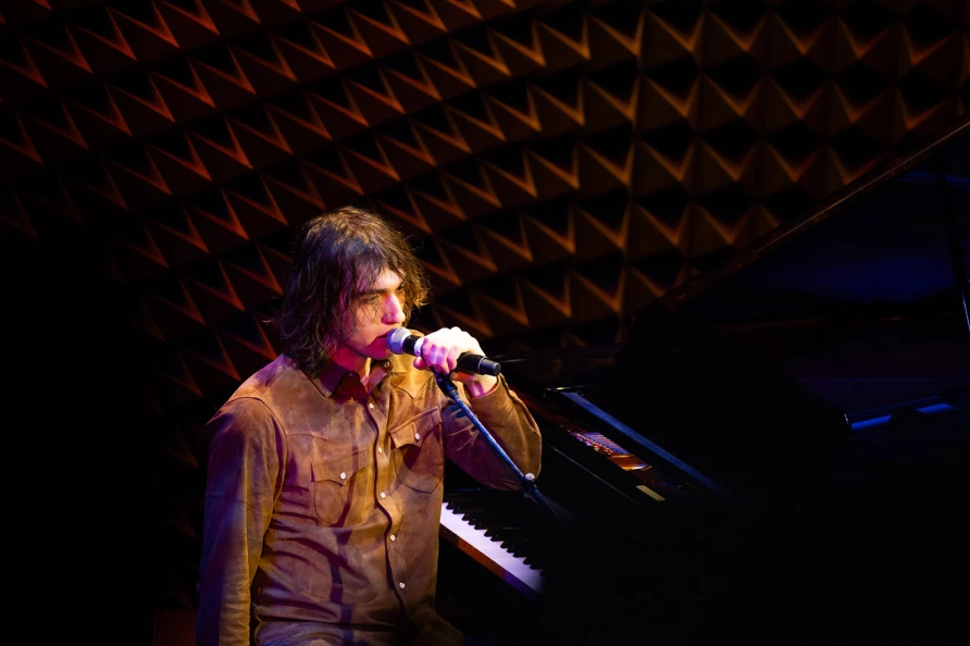 Geese's Cameron Winter played 2 Joe's Pub shows (night 2 pics & video)