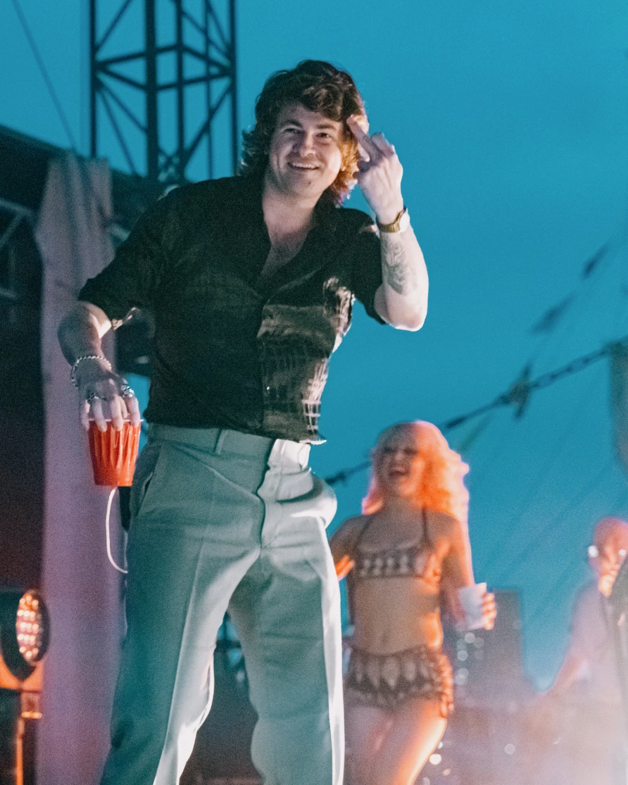 Amyl and the Sniffers ripped it up @ Rooftop at Pier 17 (pics, video, setlist)