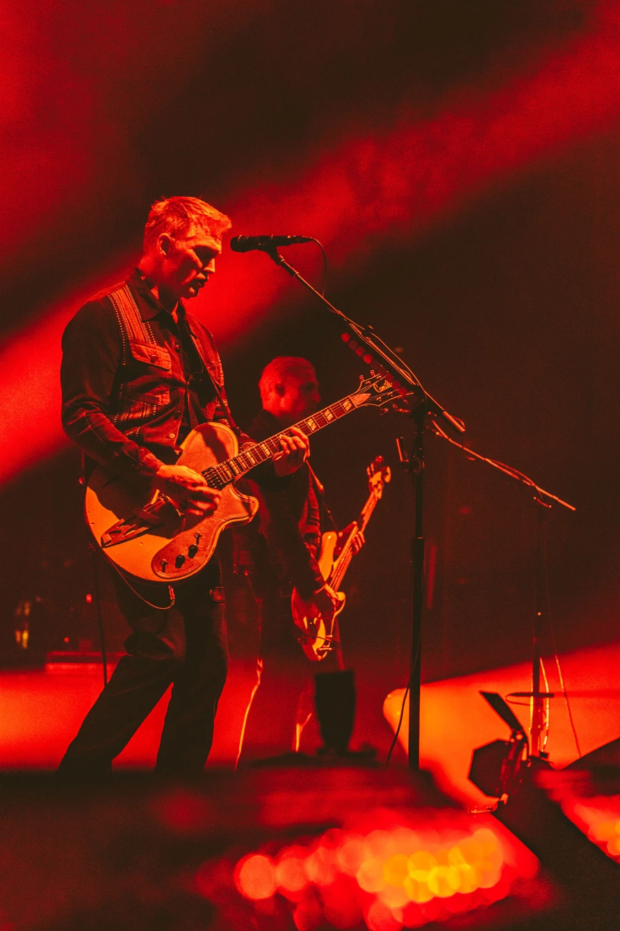 Queens of the Stone Age begin 2025 tour, play 2 songs for first time since 2018 (pics, video ...