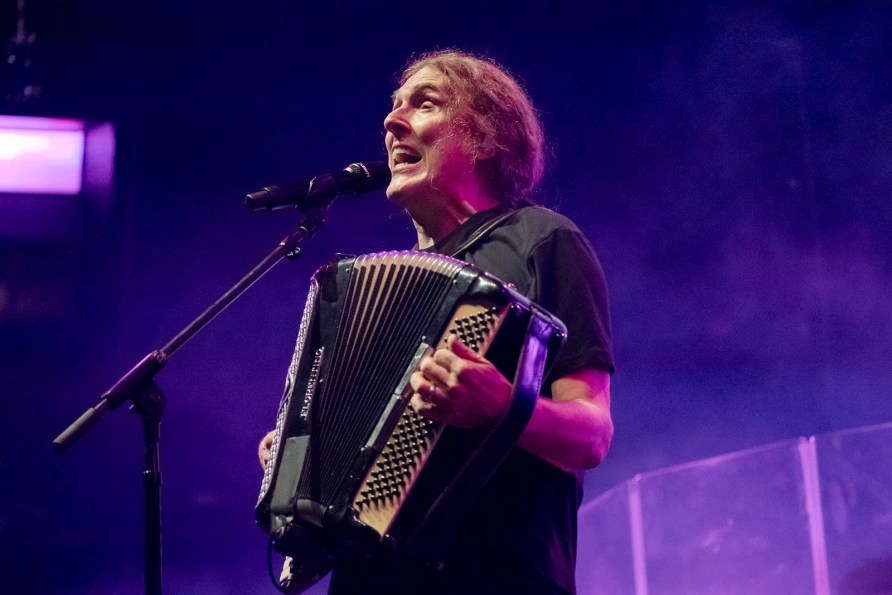 Weird Al Yankovic brought his Bigger & Weirder Tour to Madison Square ...