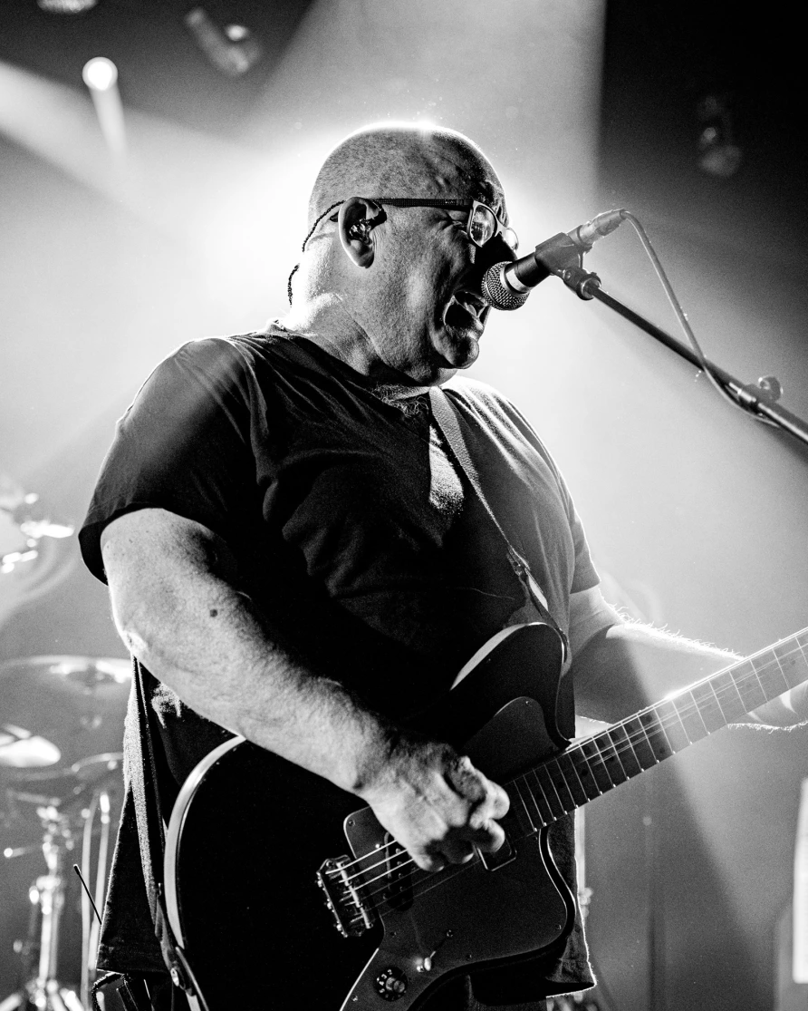 Pixies played 'Bossanova' & 'Trompe Le Monde' at Brooklyn Paramount ...