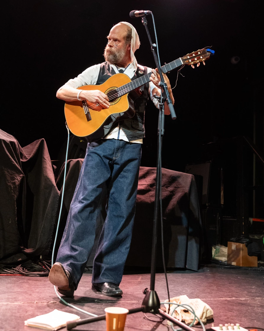Bonnie 'Prince' Billy & Matt Berninger joined Yo La Tengo for Hanukkah ...