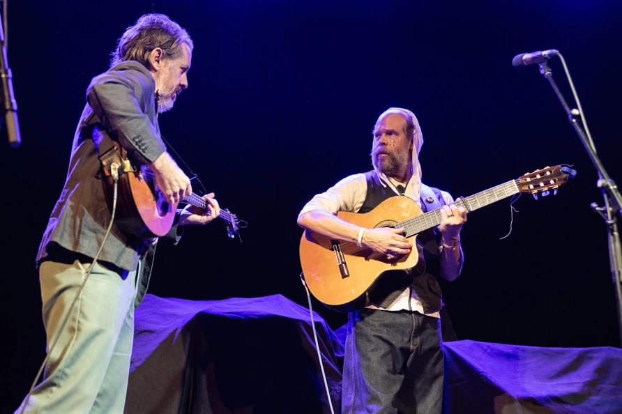 Bonnie 'Prince' Billy & Matt Berninger joined Yo La Tengo for Hanukkah ...