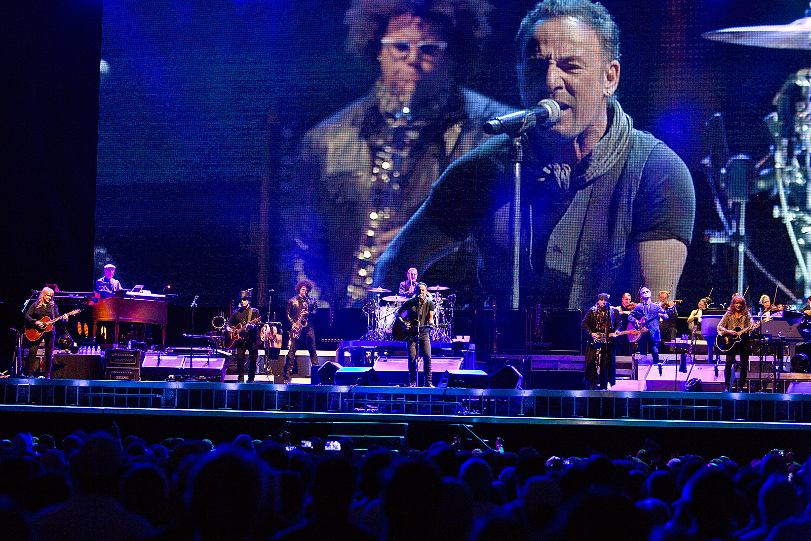 Bruce Springsteen played FOUR HOURS @ MetLife Stadium (pics, video ...