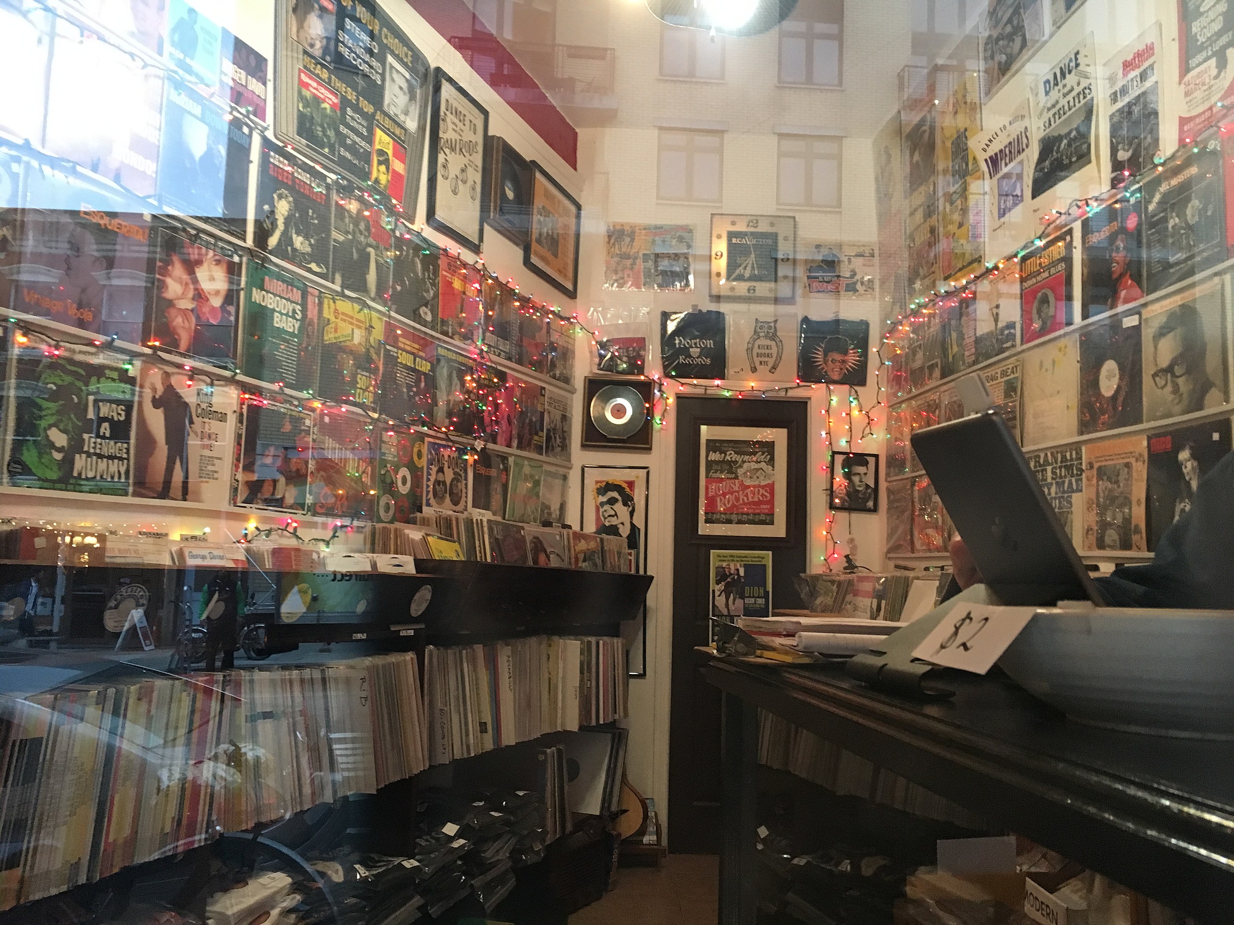 10 Brooklyn Record Stores, that you may not know about