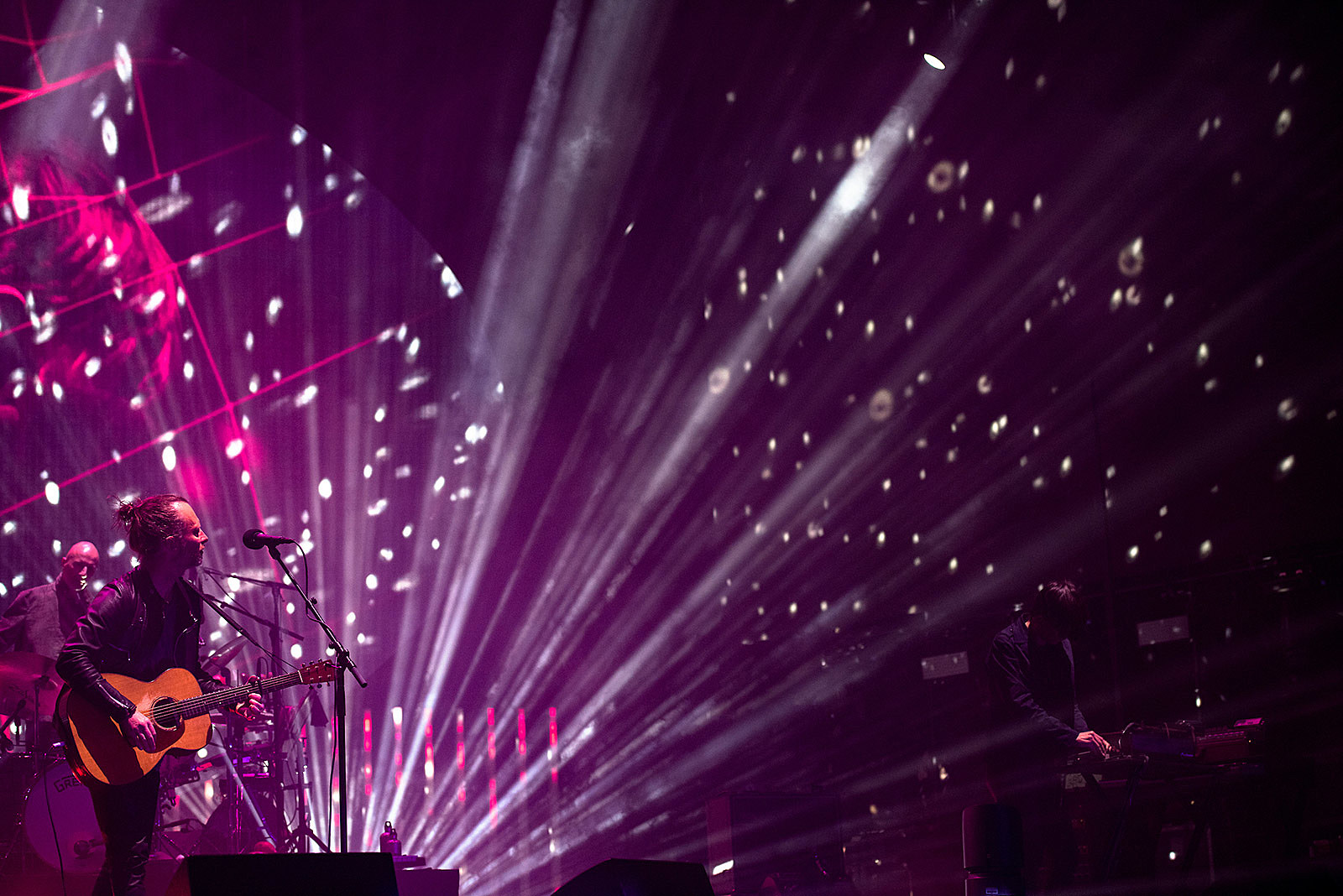Radiohead @ Coachella 2017 -- pics, setlist, video, technical difficulties!