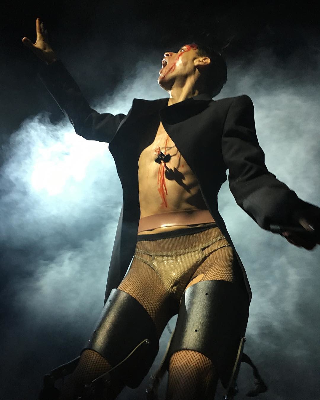 Arca & Jesse Kanda played Brooklyn Steel (pics & videos -- some NSFW)