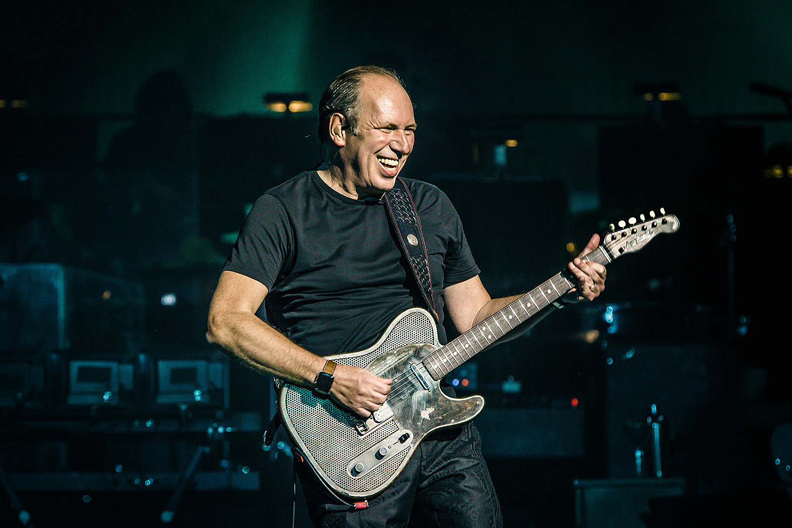 Hans Zimmer announces 2024 orchestral tour, including Madison Square ...