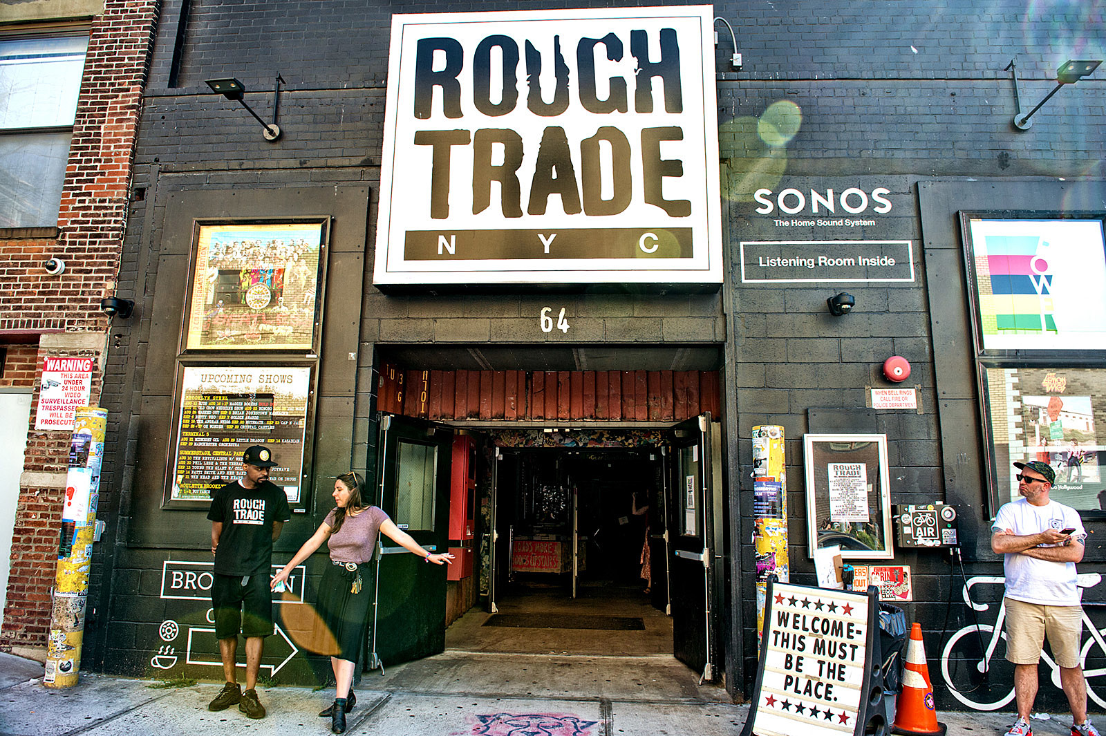 Liam Gallagher played Oasis & new solo songs at intimate NYC shows (pics, setlists, videos)