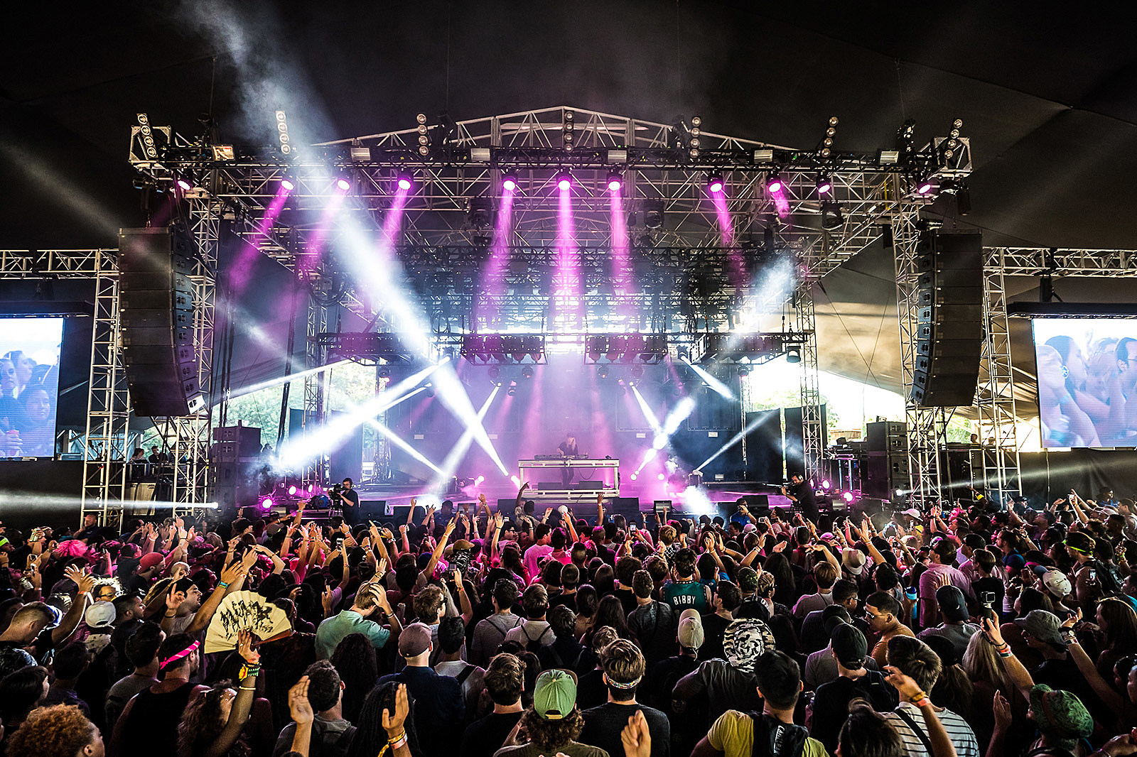 Panorama 2017 Sunday pics (Angel Olsen, Justice, more)