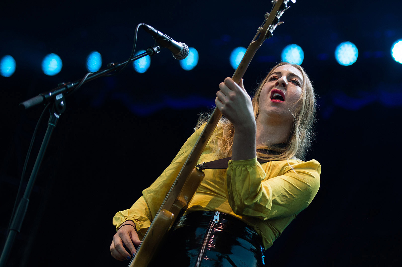 Haim playing the 2017 Guggenheim International Gala pre-party