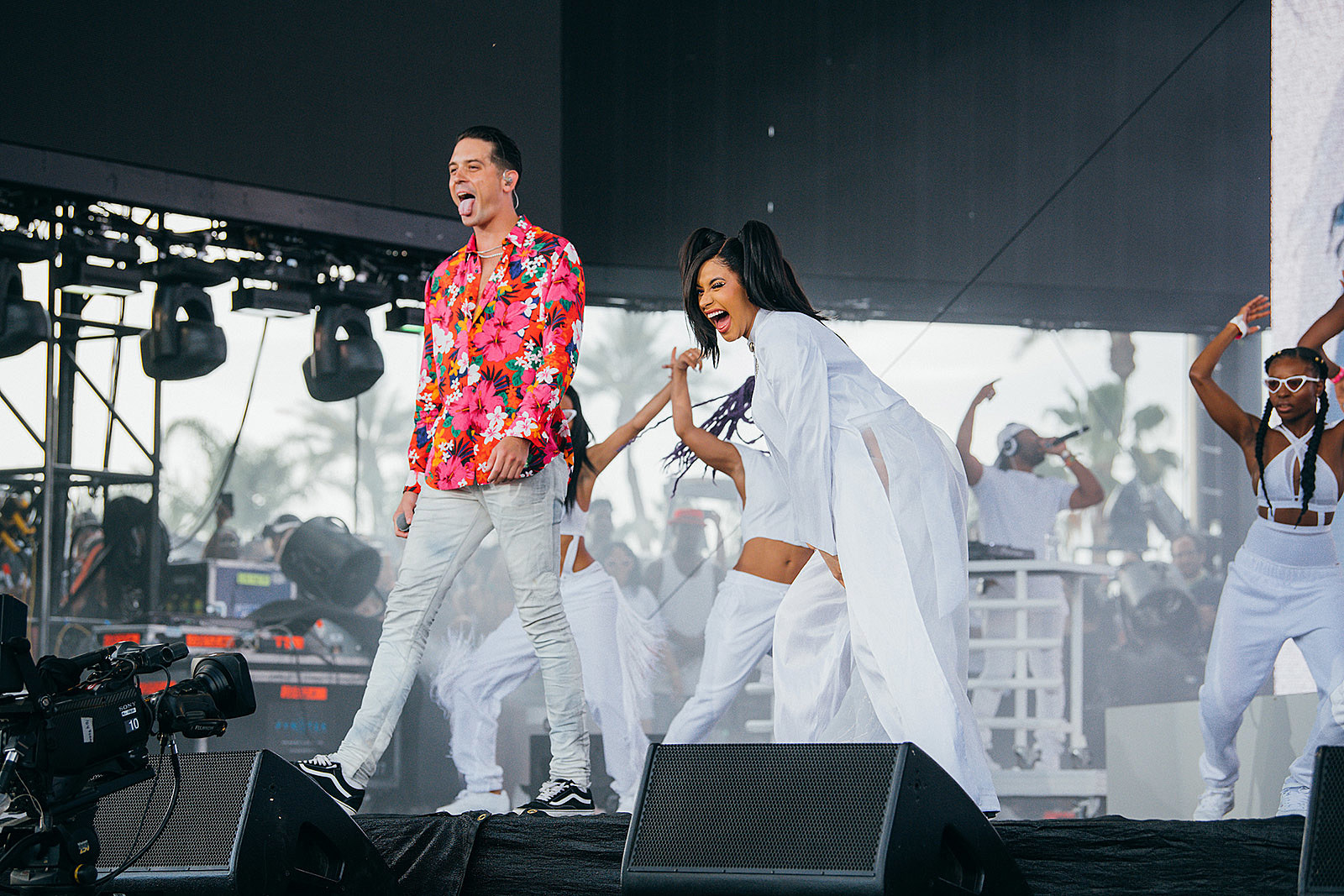Coachella 2018 day 3 pics (A Perfect Circle, Miguel, Kali Uchis, King ...