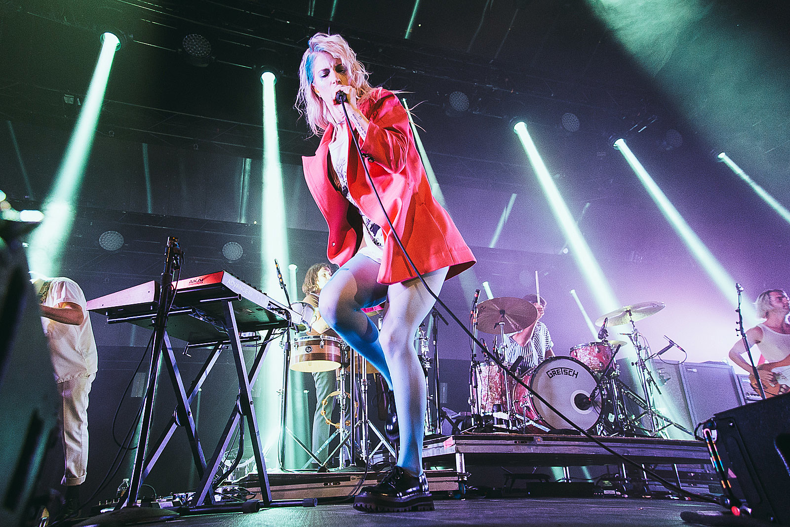 Paramore's Hayley Williams reschedules tour for 2021