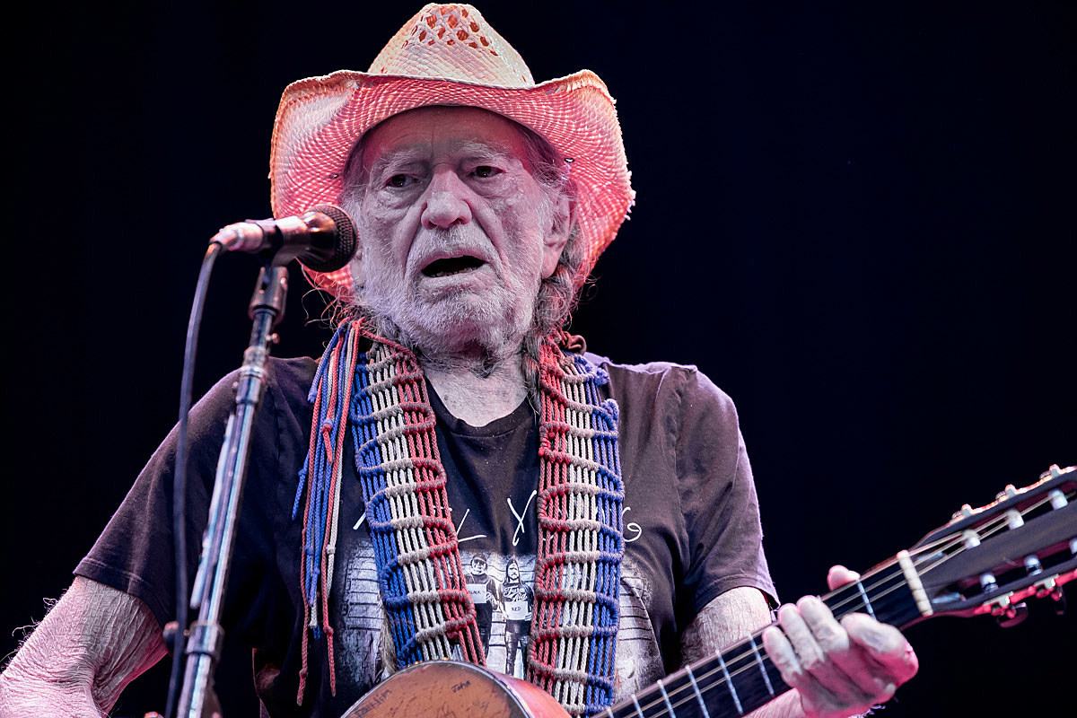 Van Morrison & Willie Nelson played Forest Hills Stadium (pics ...
