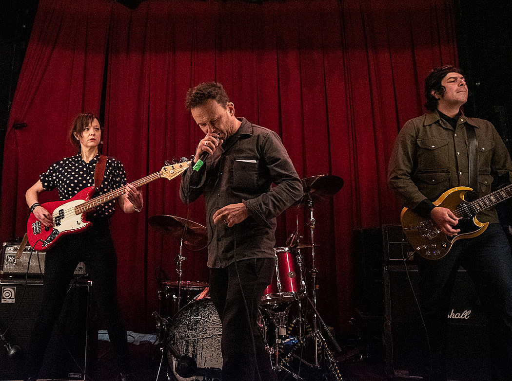pics/review: Hammered Hulls (Mary Timony, Alec MacKaye, etc) & SAVAK ...