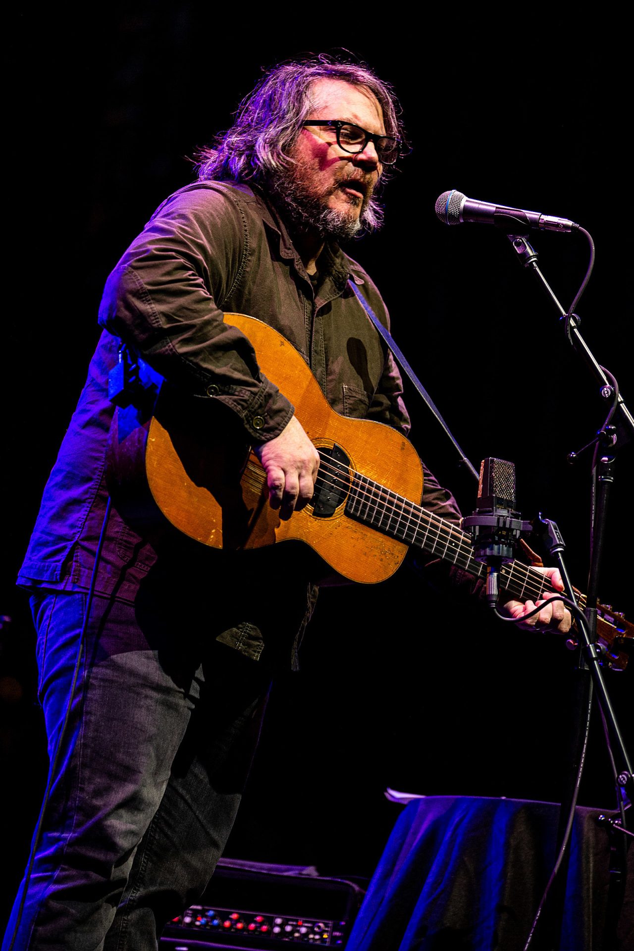 watch Jeff Tweedy & sons cover Pavement & Mazzy Star