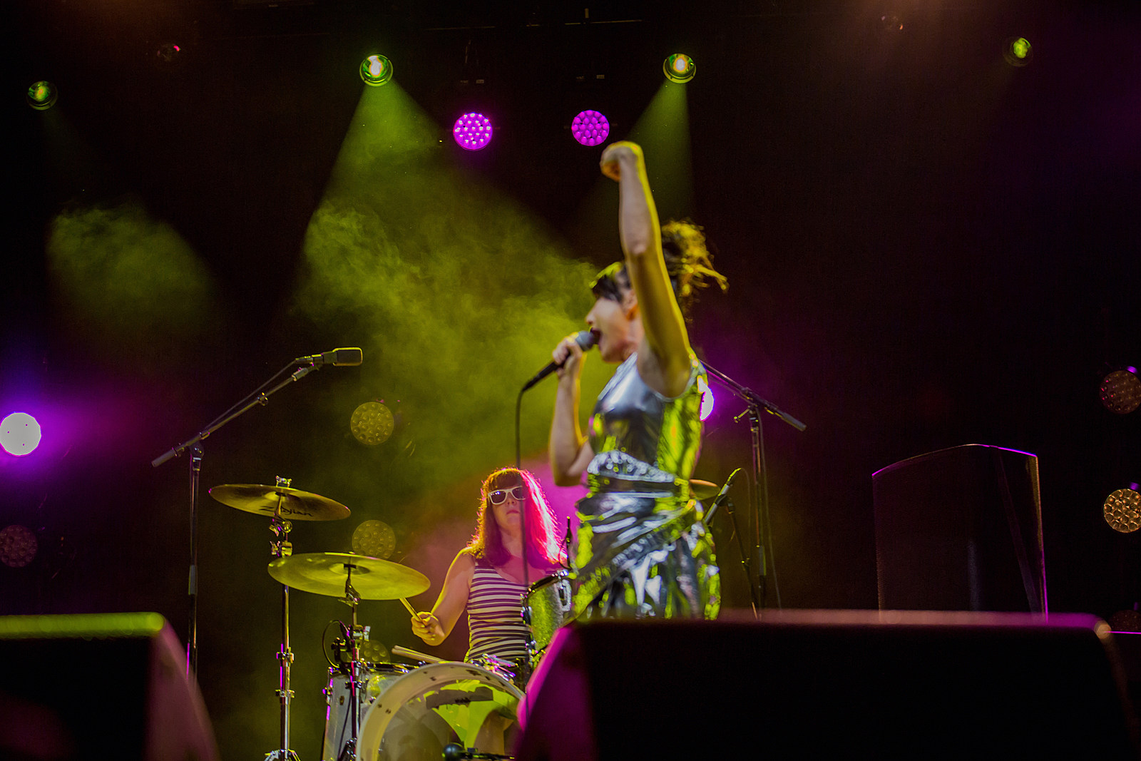 Bikini Kill headlined Riot Fest with their first Chicago show in 20 ...