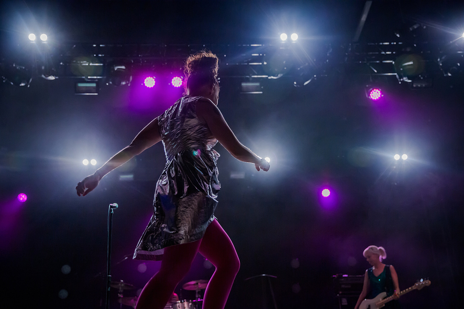 Bikini Kill headlined Riot Fest with their first Chicago show in 20 ...