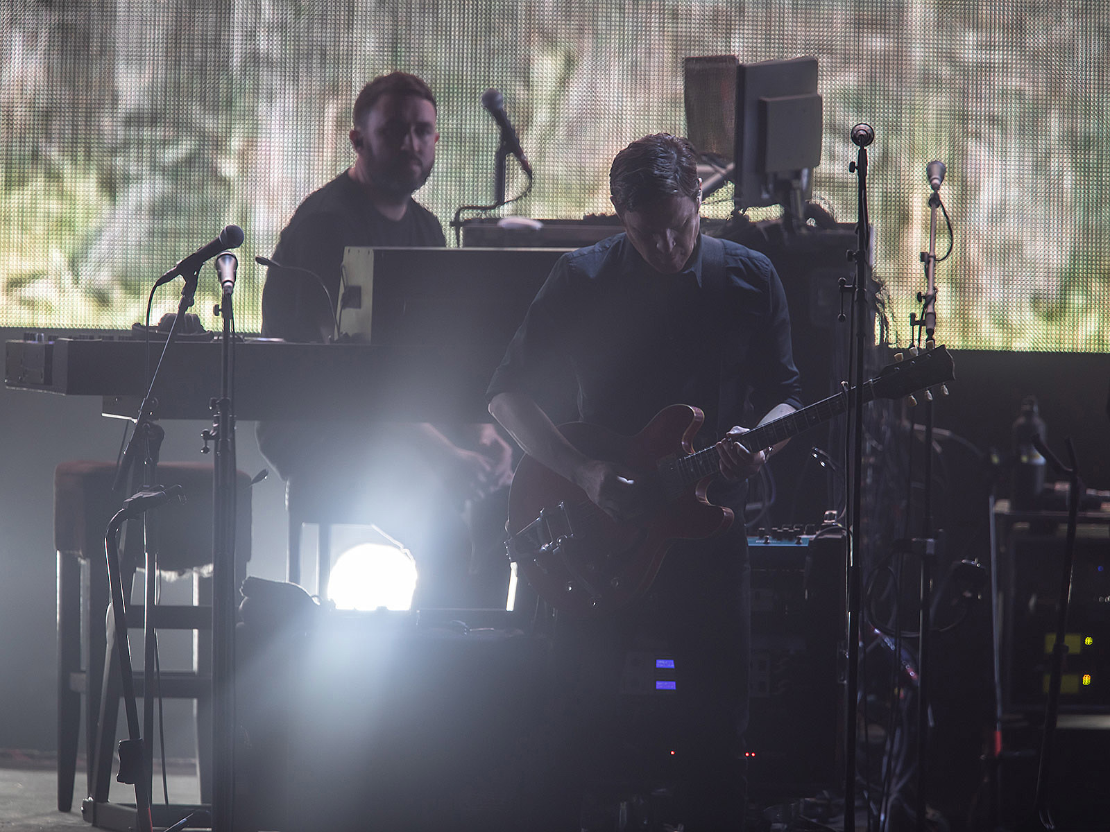 Massive Attack capped their spectacular 'Mezzanine XXI' tour at Radio ...