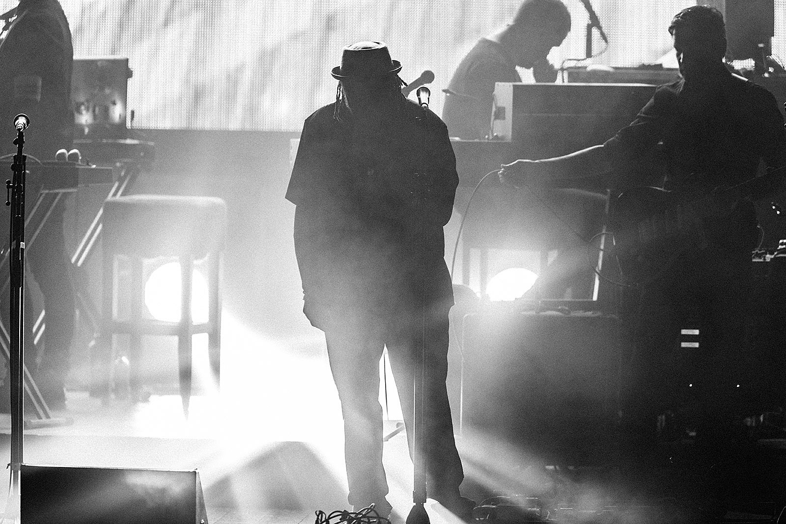 Massive Attack capped their spectacular 'Mezzanine XXI' tour at Radio ...