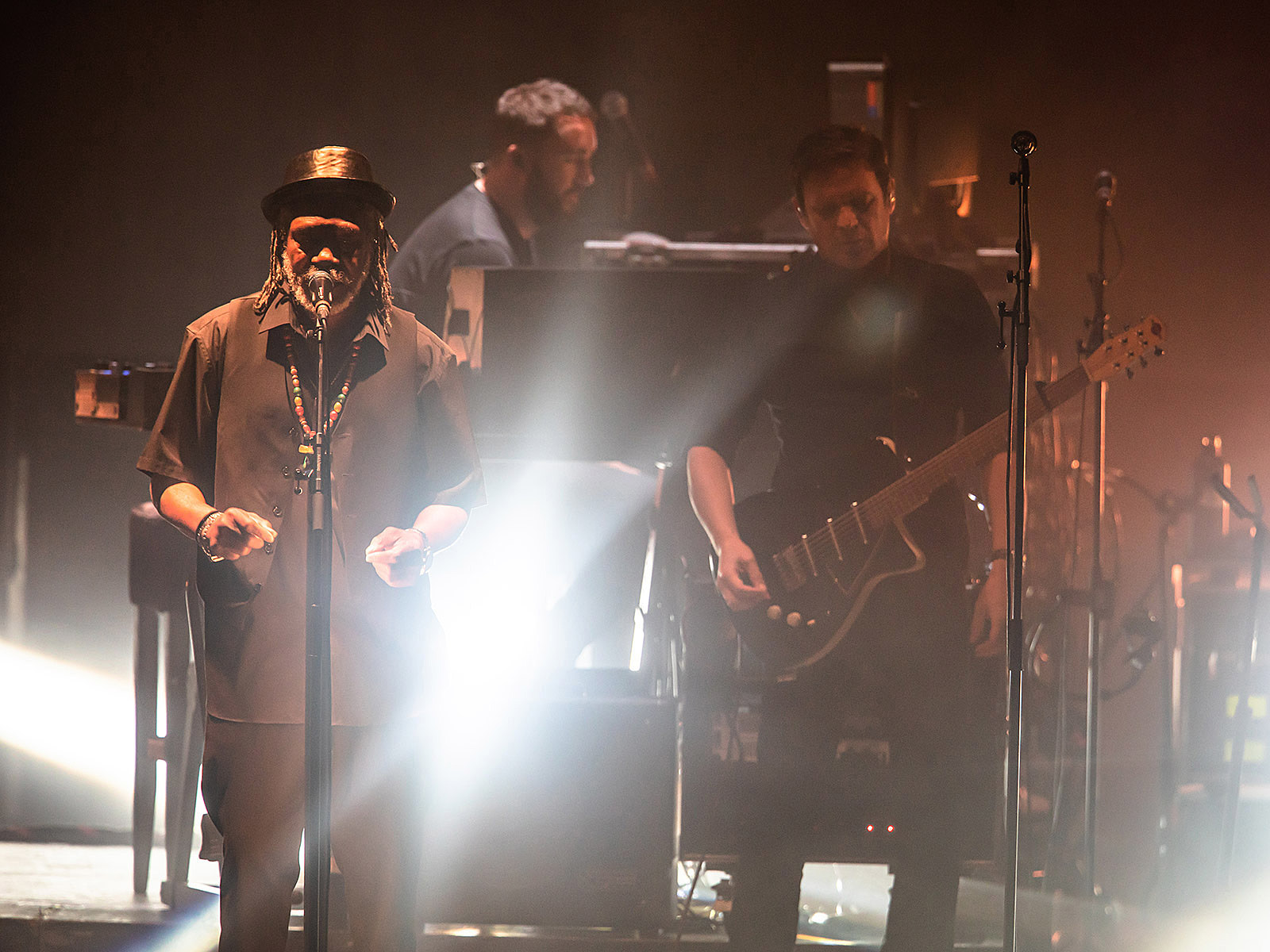Massive Attack capped their spectacular 'Mezzanine XXI' tour at Radio ...
