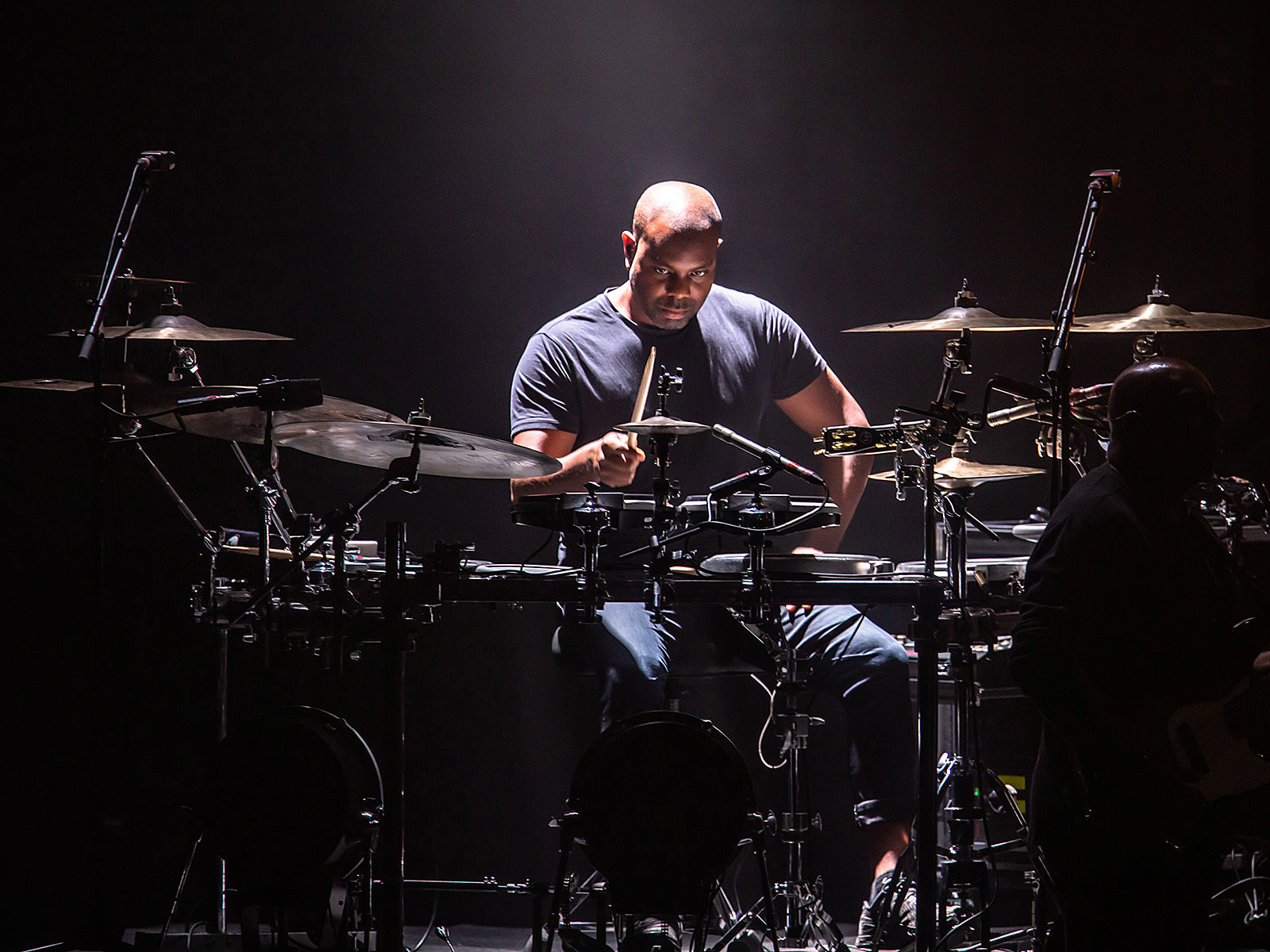 Massive Attack capped their spectacular 'Mezzanine XXI' tour at Radio ...
