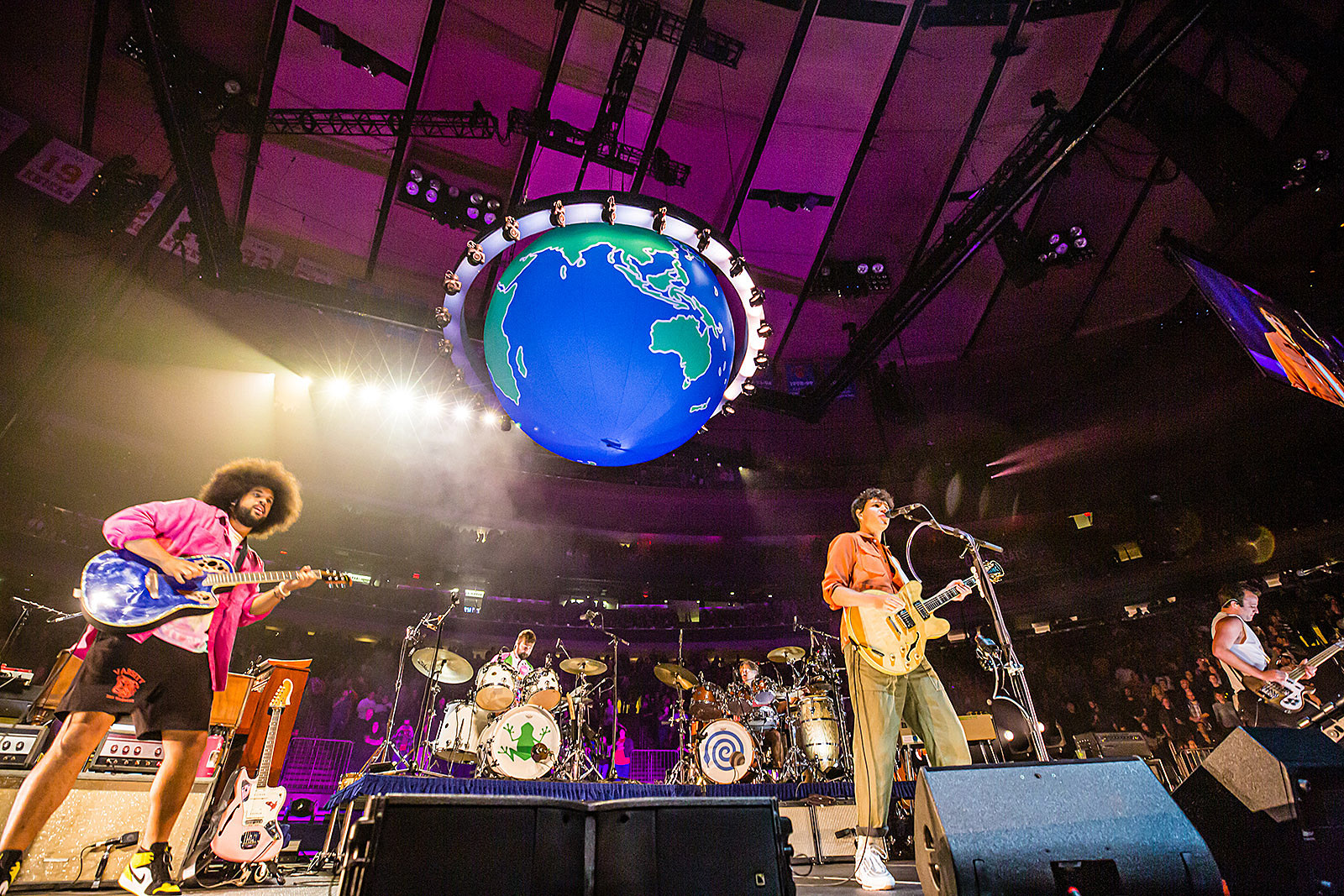 Vampire Weekend played MSG with Steve Lacy, announce 2020 tour (pics ...