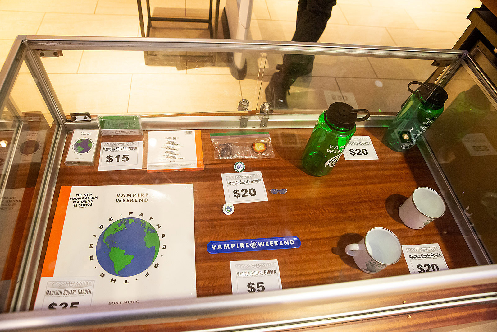 Vampire Weekend played MSG with Steve Lacy, announce 2020 tour (pics ...