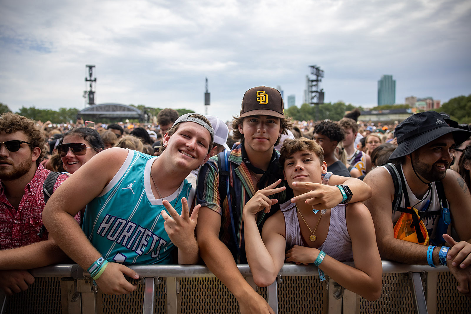 Lollapalooza 2021 Friday pics & video (Tyler the Creator, Roddy Rich ...