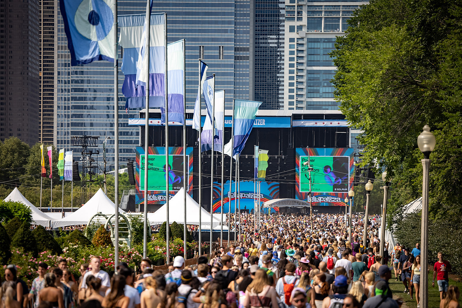 Lollapalooza 2021 Saturday pics & video (Megan Thee Stallion, Post ...